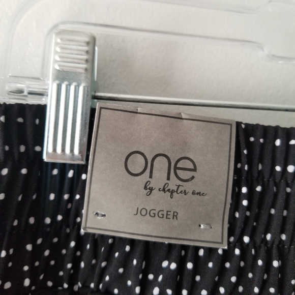 One By Chapter One | Pants & Jumpsuits | New One By Chapter One Polka ...